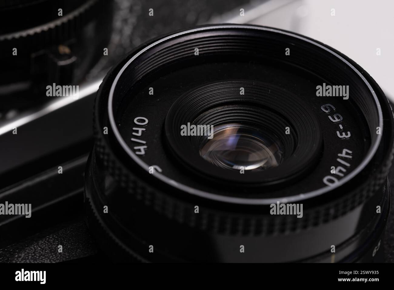 Old black manual lens hi-res stock photography and images - Alamy