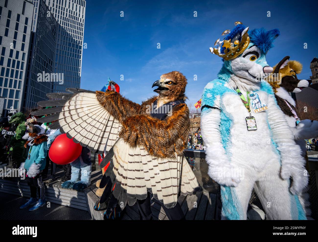 MALMÖ 2025-02-22 A fur-clad walk through Malmö in the spring sun on ...