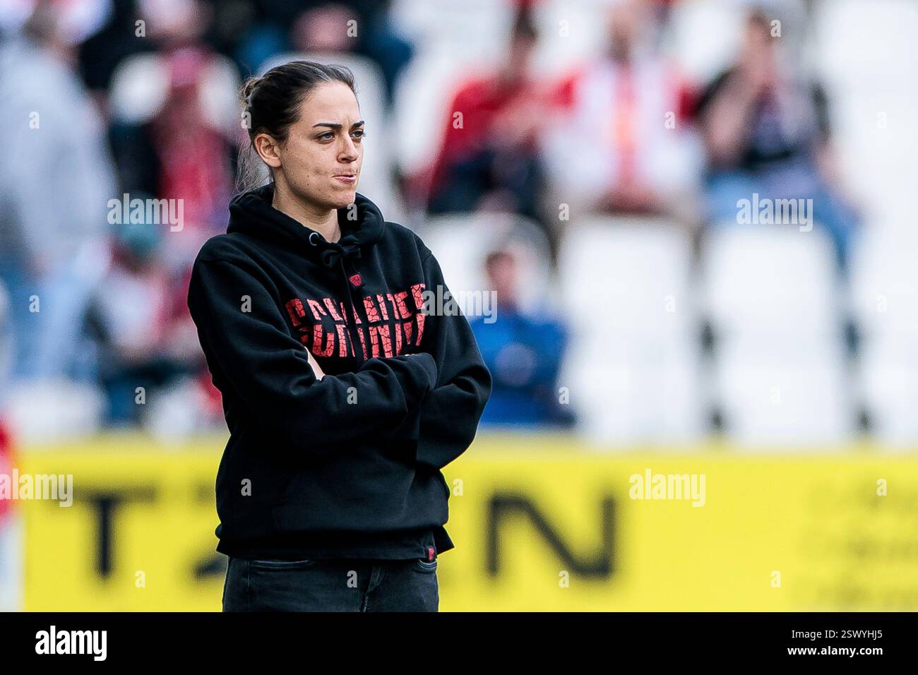 Essen, Deutschland. 22nd Feb, 2025. Sabrina Wittmann (Trainerin FC ...