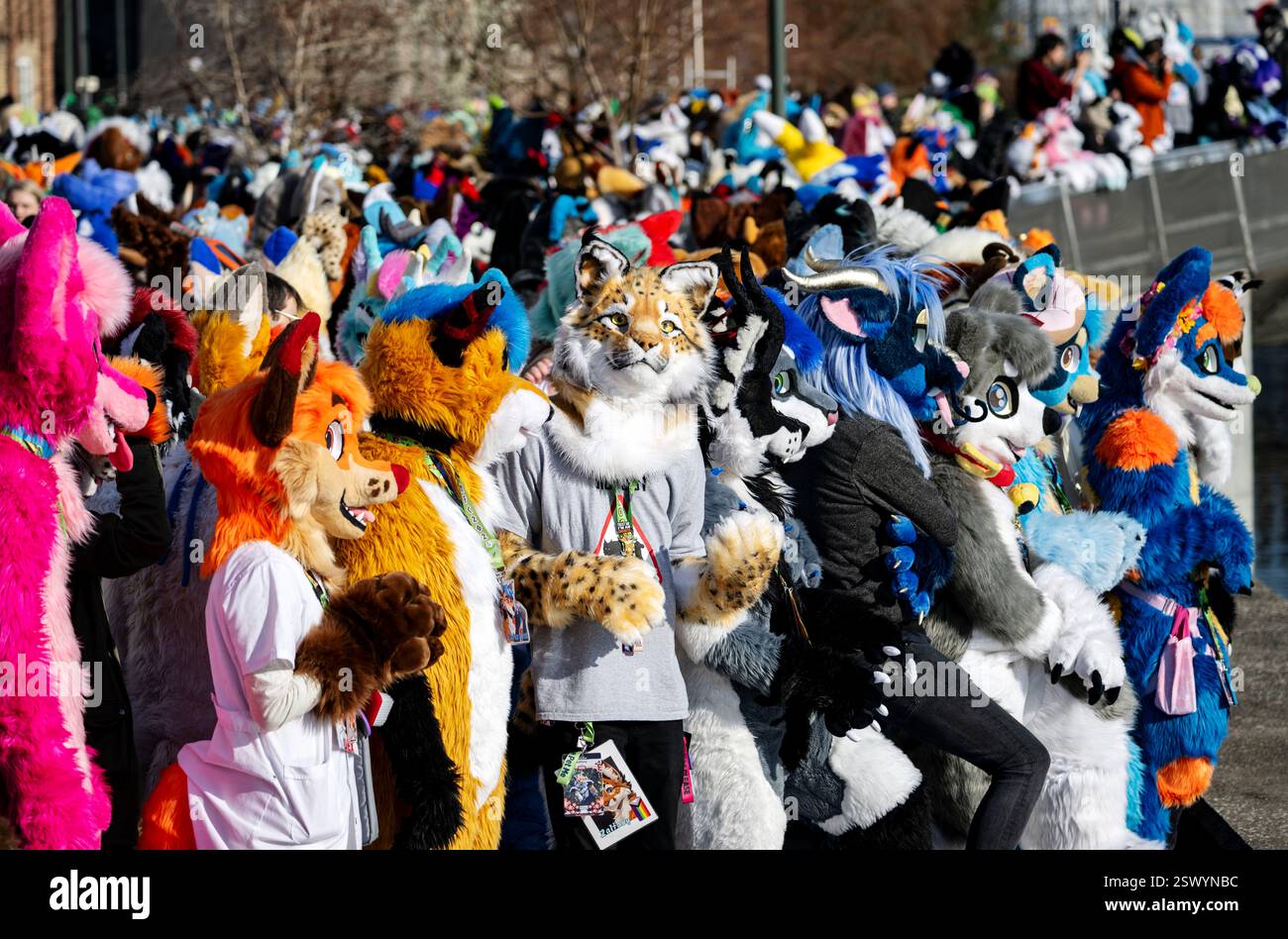 MALMÖ 2025-02-22 A fur-clad walk through Malmö in the spring sun on ...
