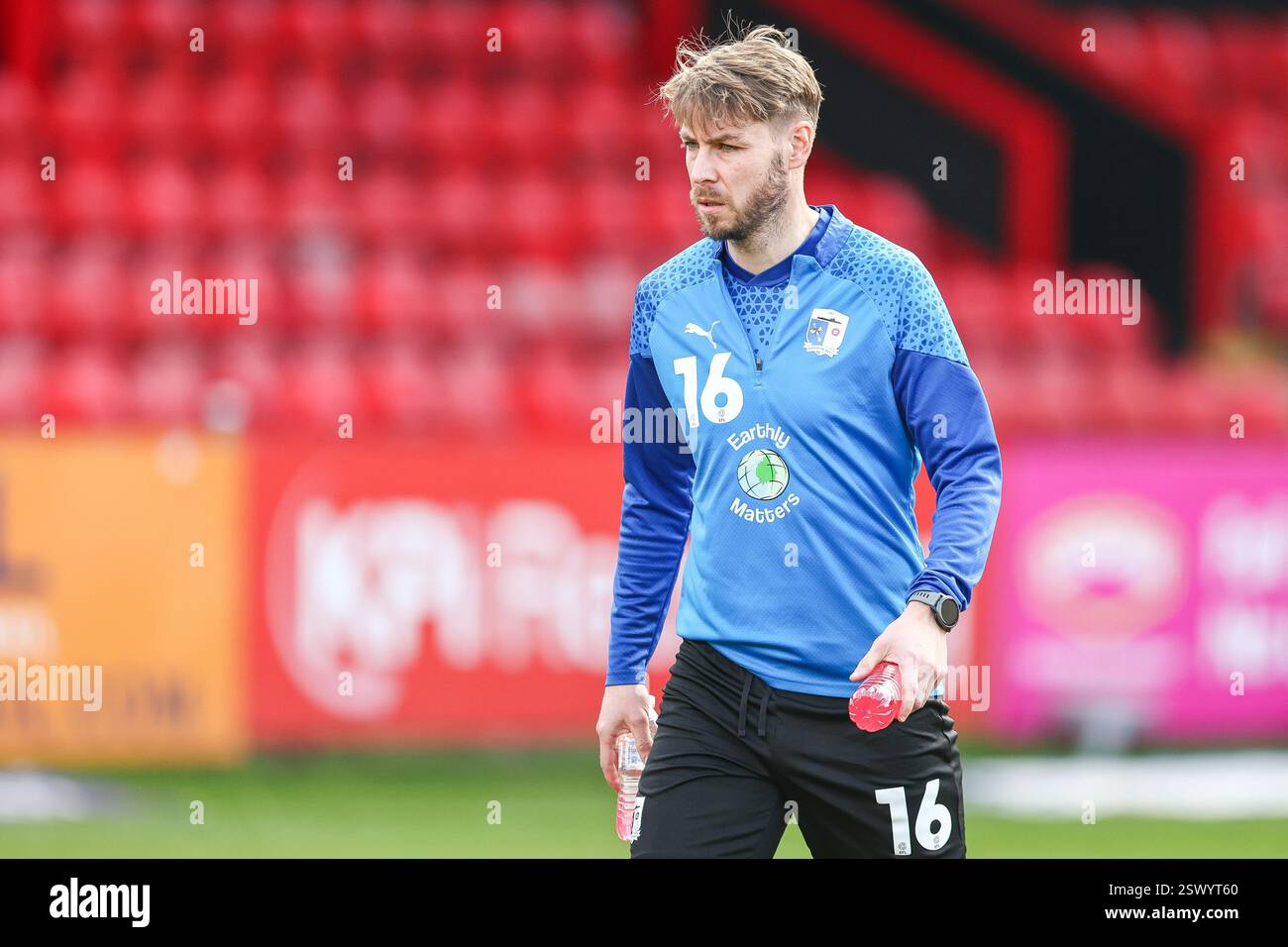 #16, Sam Foley of Barrow AFC at warm up during the Sky Bet League 2 ...