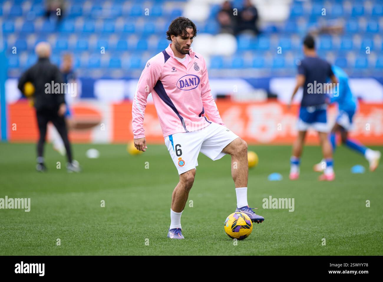 Leandro Cabrera of RCD Espanyol warms up prior to the LaLiga EA Sports ...