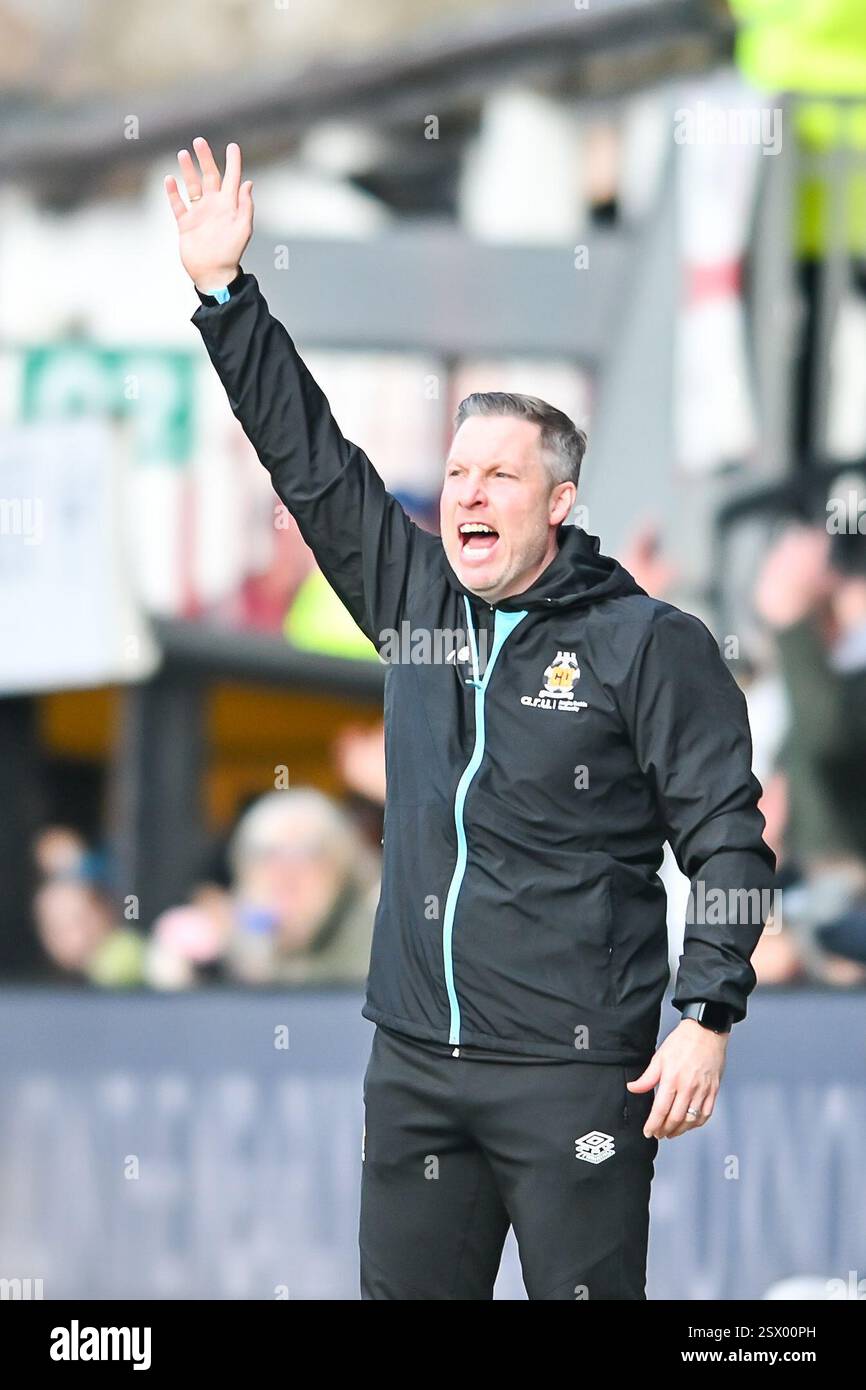 Manager Neil Harris (Manager Cambridge United) gestures during the Sky ...