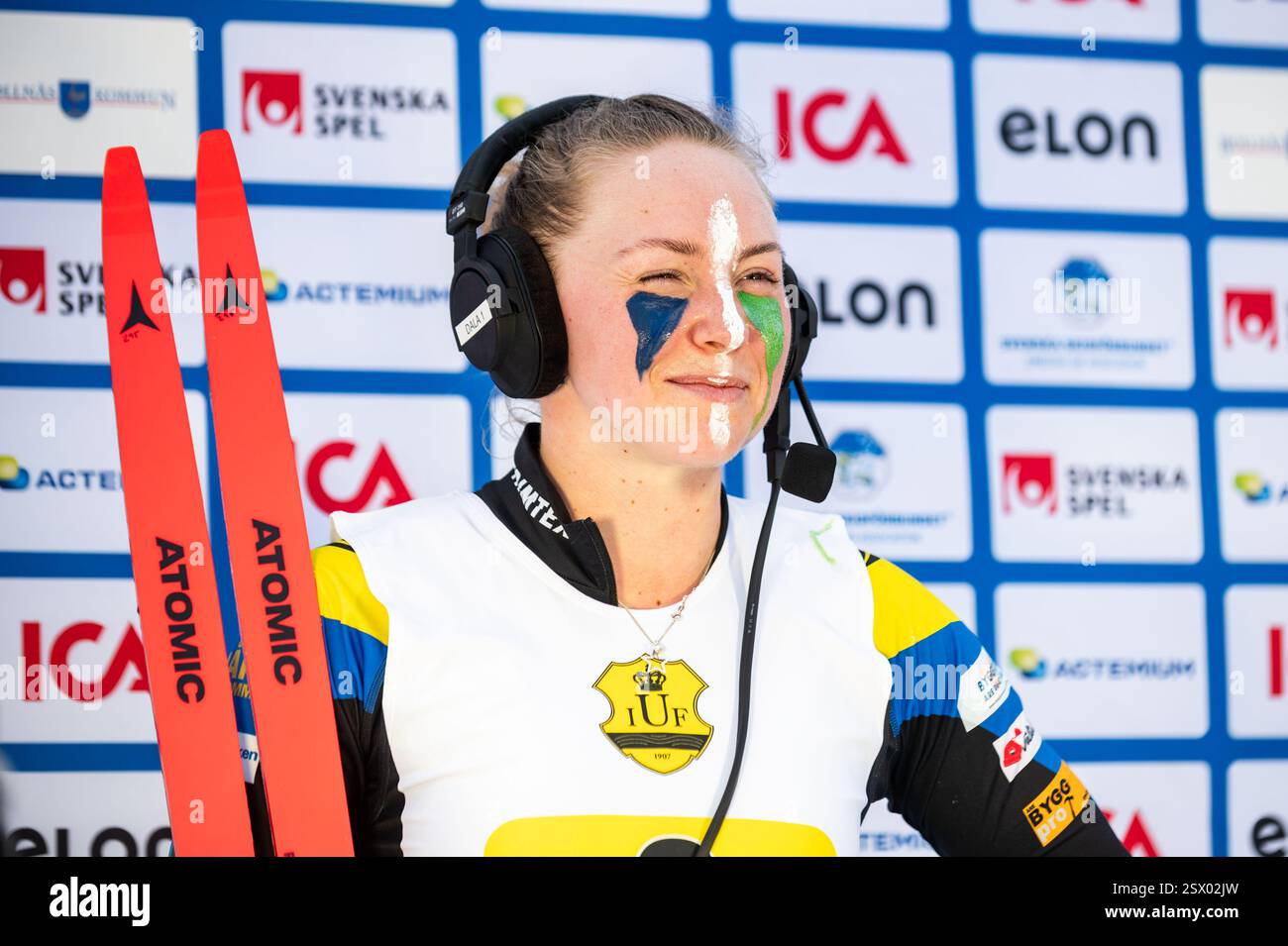 250222 Sofia Pedersen, JH, intervjuas efter att ha tävlat i ...
