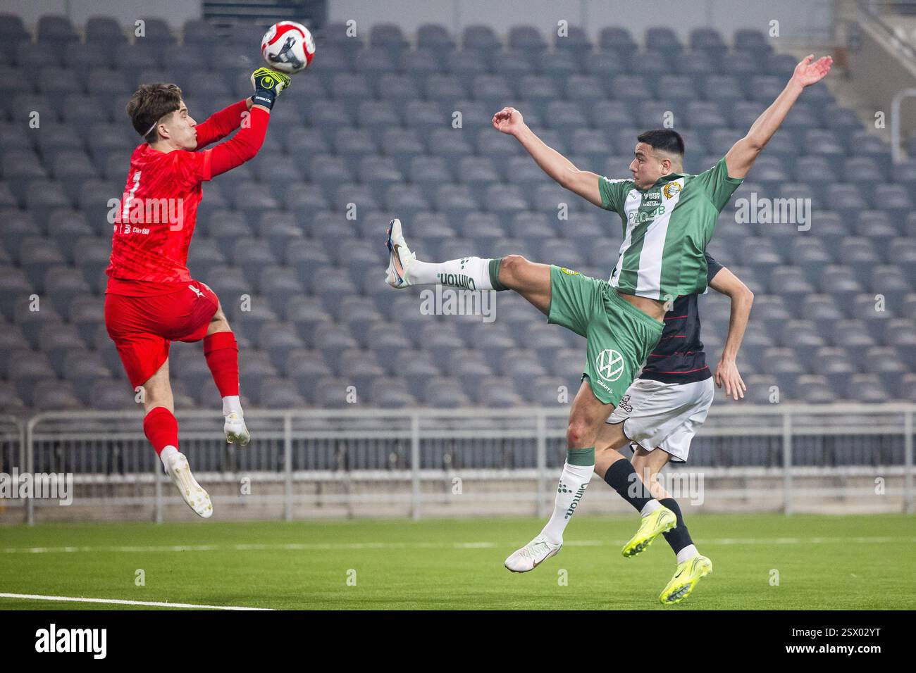 Stockholm, Sverige. 22nd Feb, 2025. 250222 FC Stockholms målvakt Sixten ...