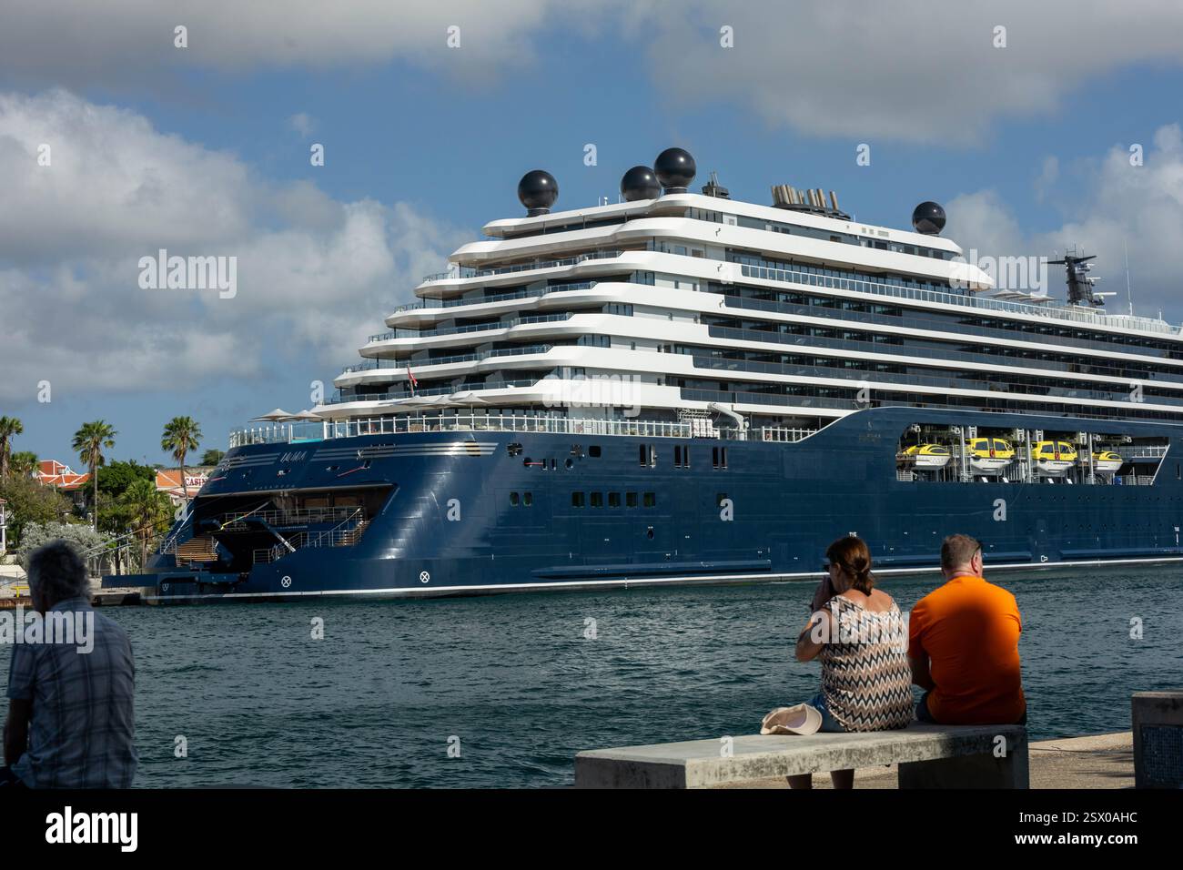 MV Ilma superyacht The Ritz-Carlton Yacht Collection Port of Willemstad ...