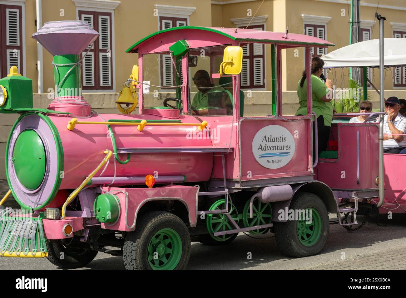 Curacao family activities hi-res stock photography and images - Alamy