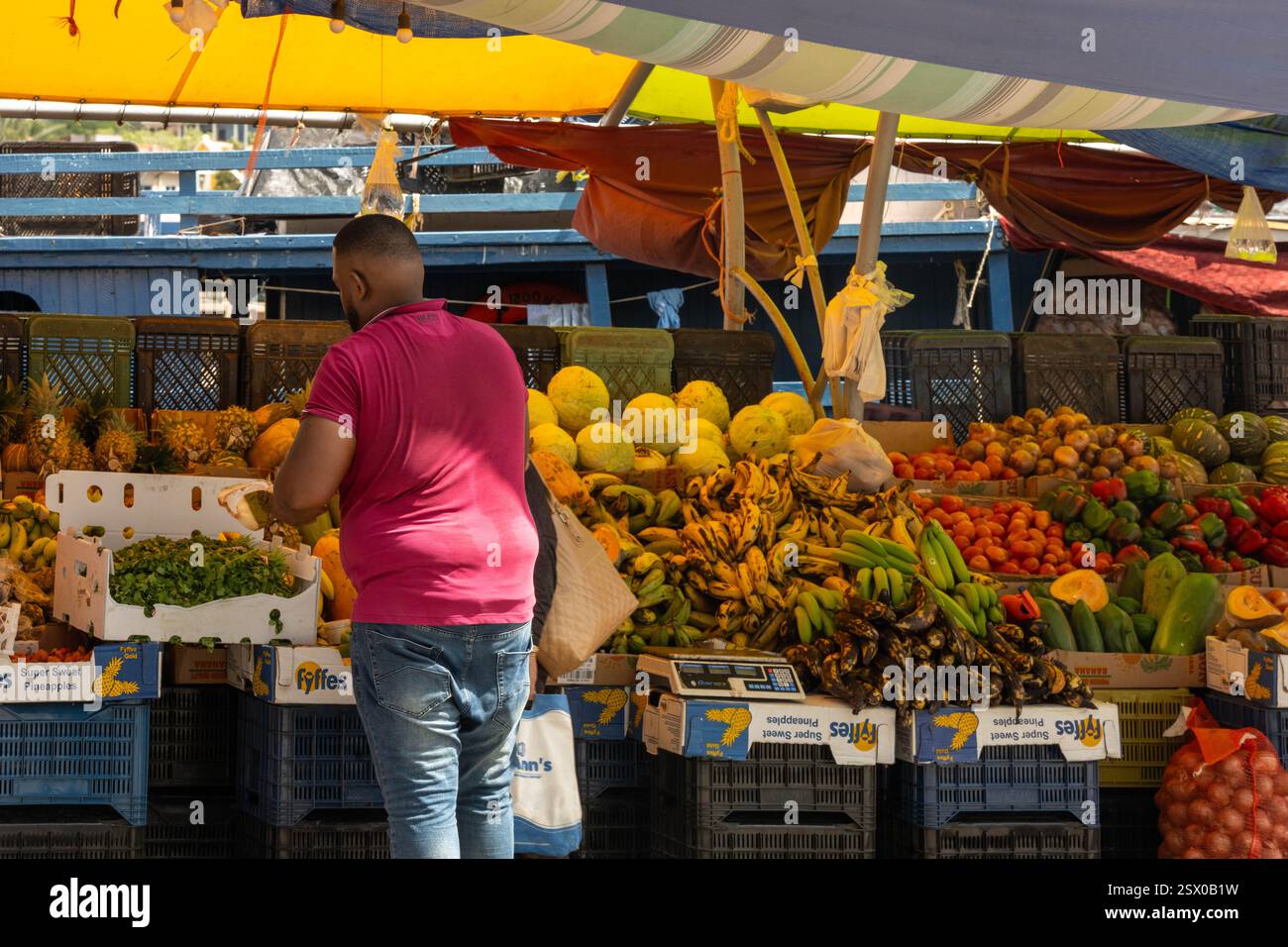The floating market, Port of Willemstad Curacao Stock Photo - Alamy