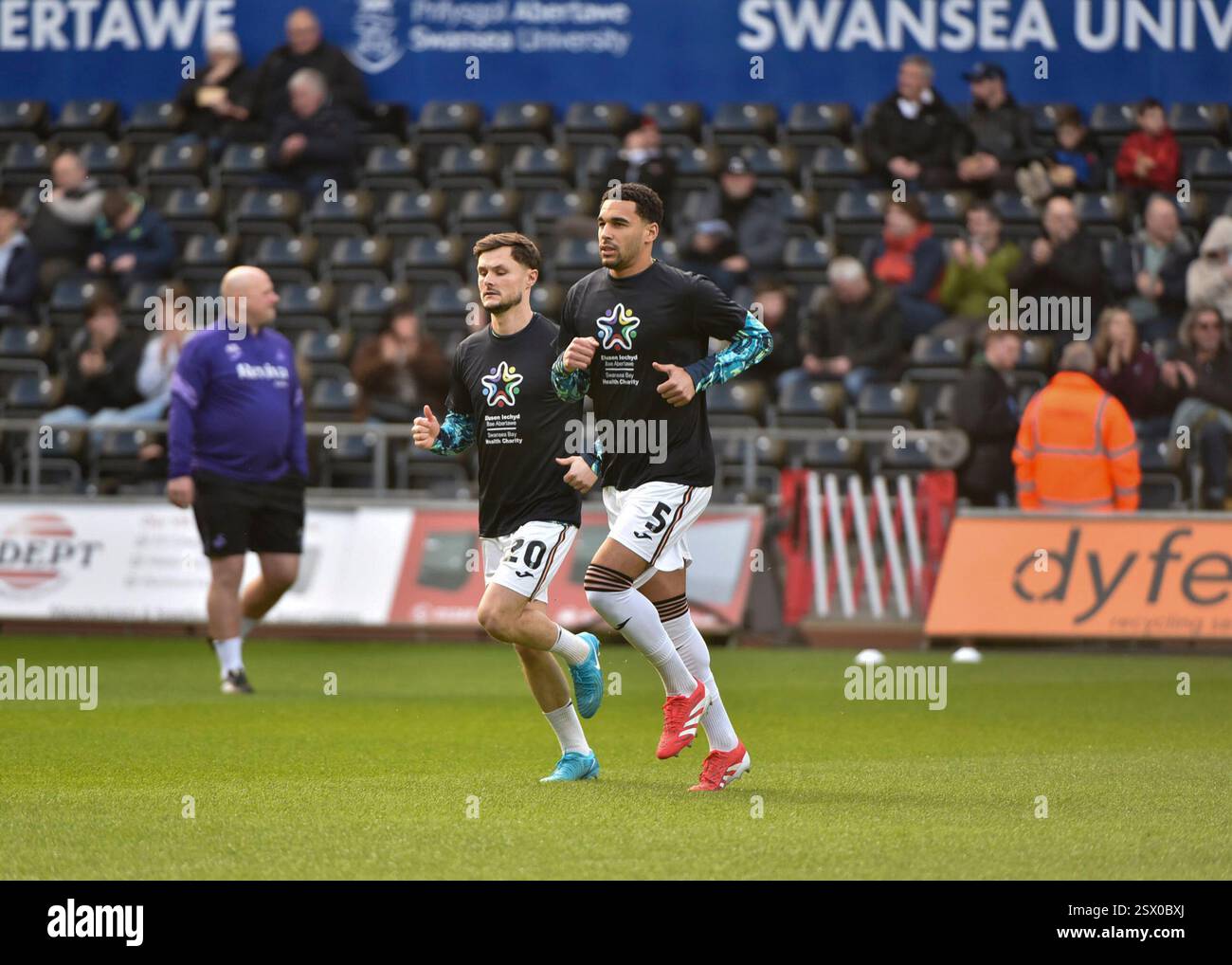 Swansea.com Stadium, Swansea, UK. 22nd Feb, 2025. EFL Championship ...