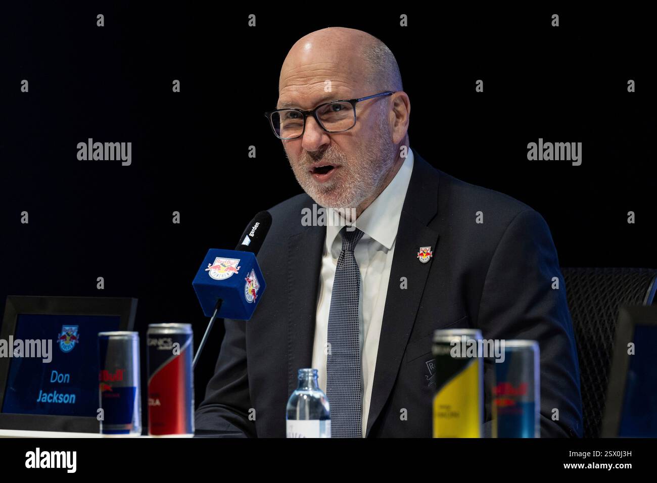 Don Jackson (Chef-Trainer, EHC Red Bull Muenchen) bei der ...