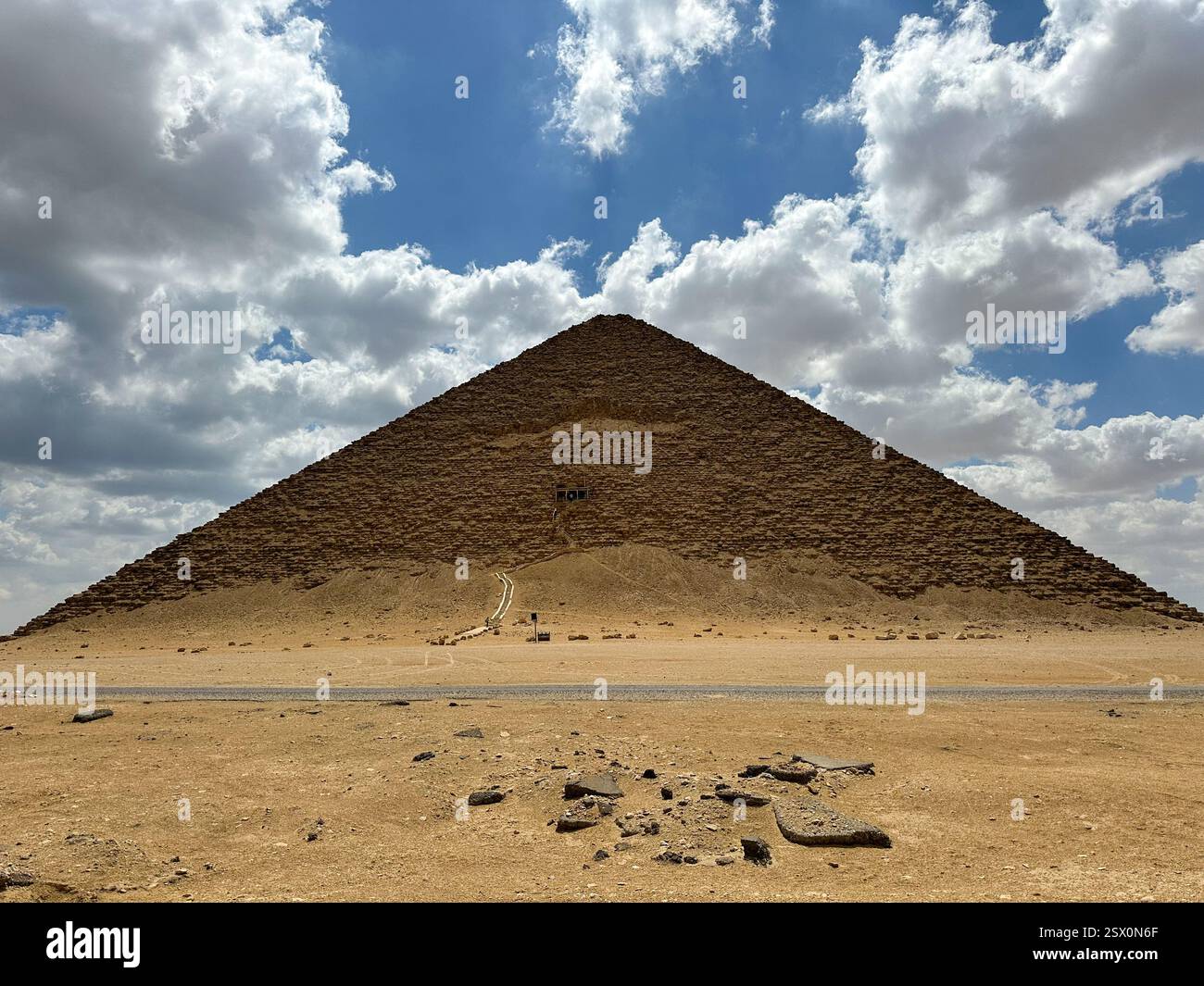 front view of red pyramid of snefru in Dahshur under a dramatic sky ...