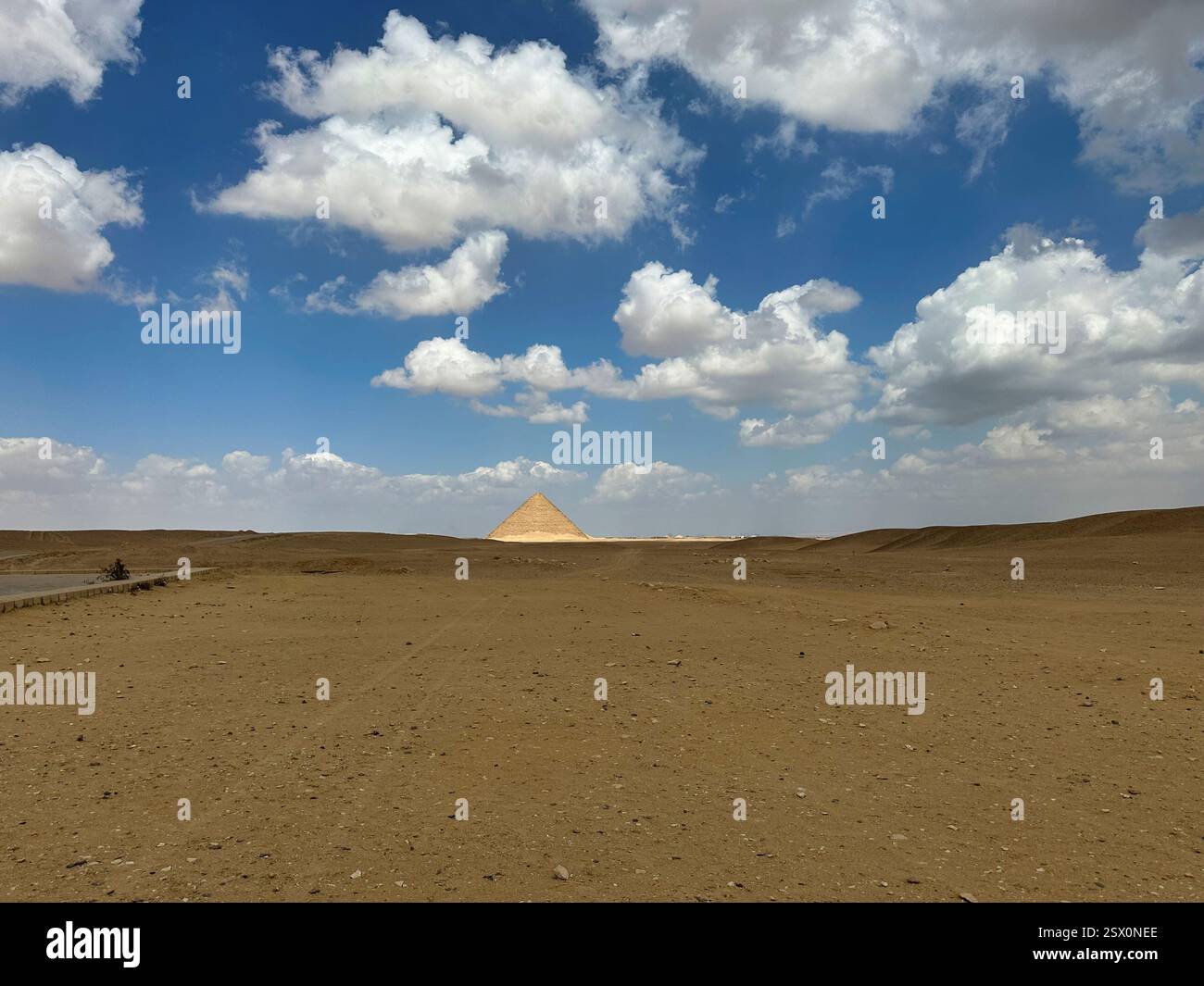 wide angle view of red pyramid of Snefru in Dahshur desert. Egypy Stock ...