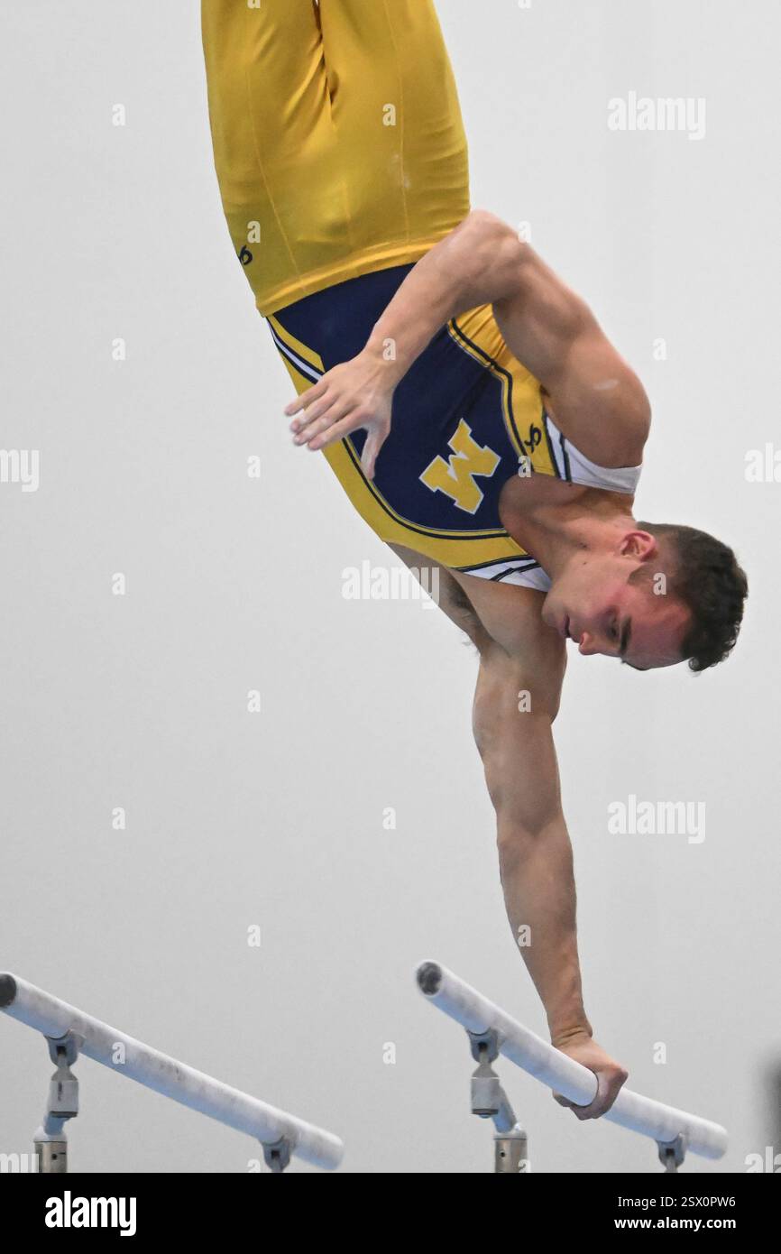 February 21, 2025, Louisville, Kentucky, US: CREW BOLD competes on the ...