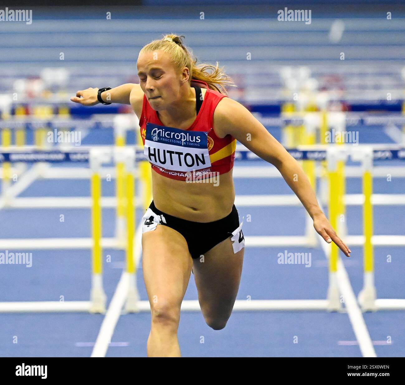 HUTTON Madison Team: EPSOM & EWELL HARRIERS in action during the 60mm ...