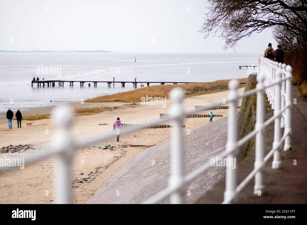 Dangast, Germany. 22nd Feb, 2025. Only a few people are out and about ...
