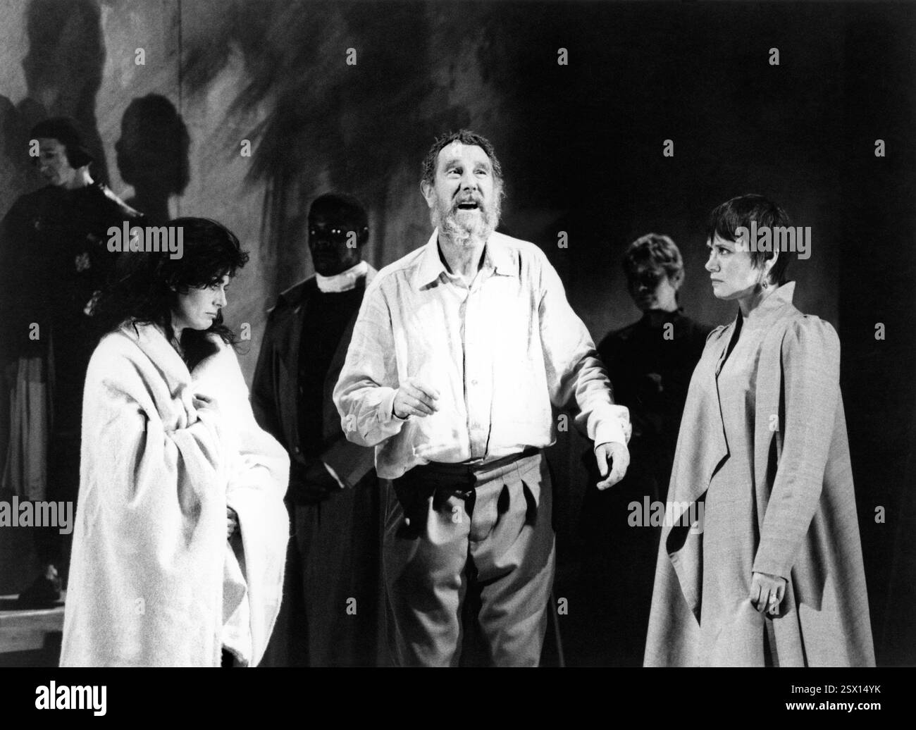 l-r: Sally Dexter (Regan), John Wood (Lear), Estelle Kohler (Goneril ...