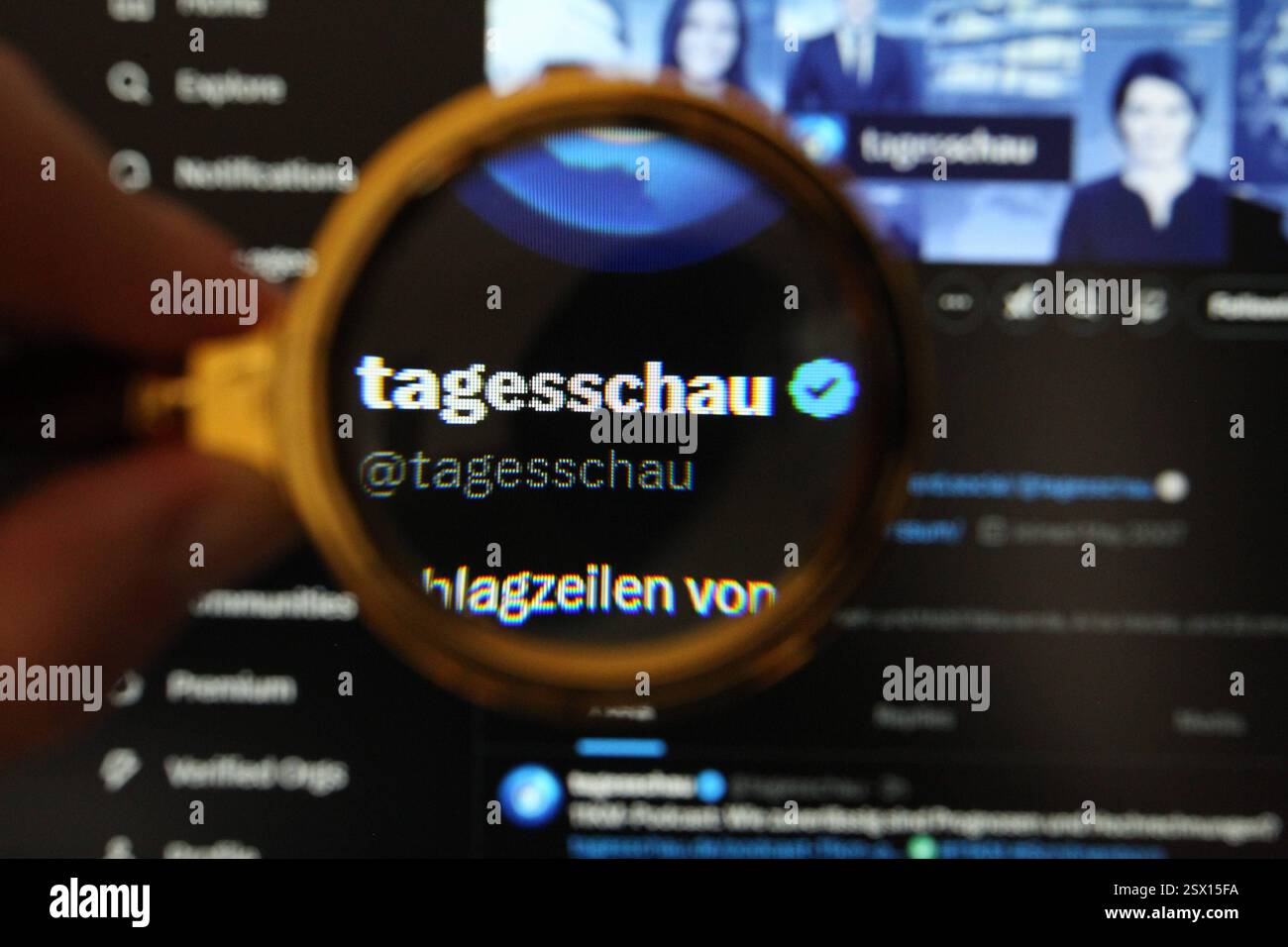 Auf einem Laptop wurde der X-Account von der Tagesschau aufgerufen ...