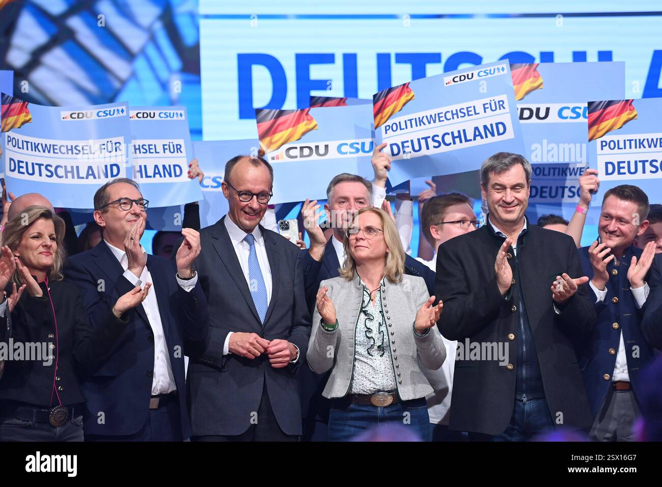 Schlussbild mit Friedrich Merz CDU Vorsitzender und Kanzlerkandidat ...