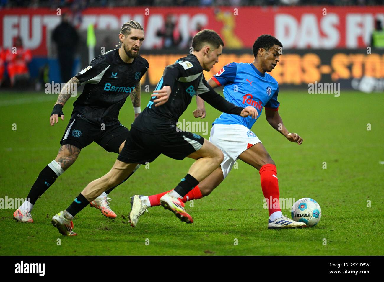 Kiel, Germany. 22nd Feb, 2025. Soccer: Bundesliga, Holstein Kiel - Bayer Leverkusen, Matchday 23 ...