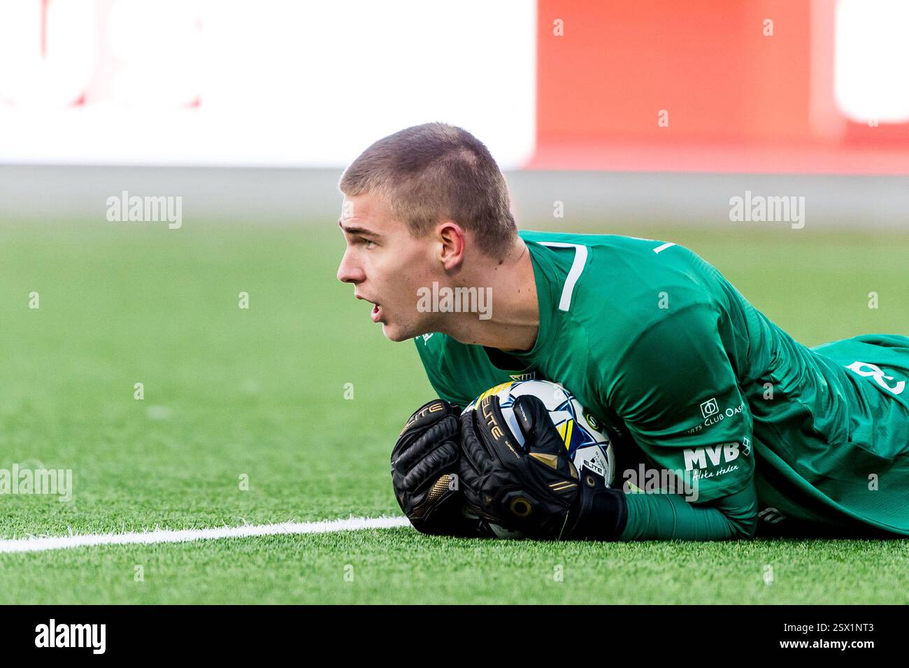 250222 Trelleborgs målvakt Mathias Nilsson under fotbollsmatchen i ...