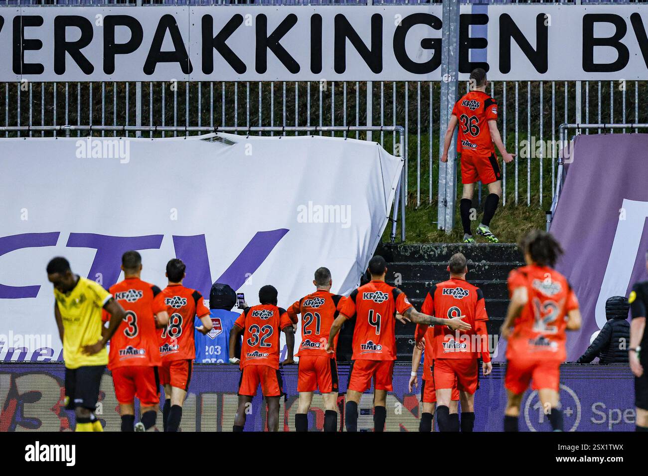 VENLO, 22-02-2025, Covebo Stadium - De Koel, football, Keukenkampioen ...