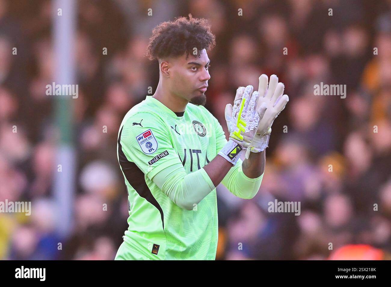 Goalkeeper Corey Addai (34 Stockport) applauds Cambridge fans after ...