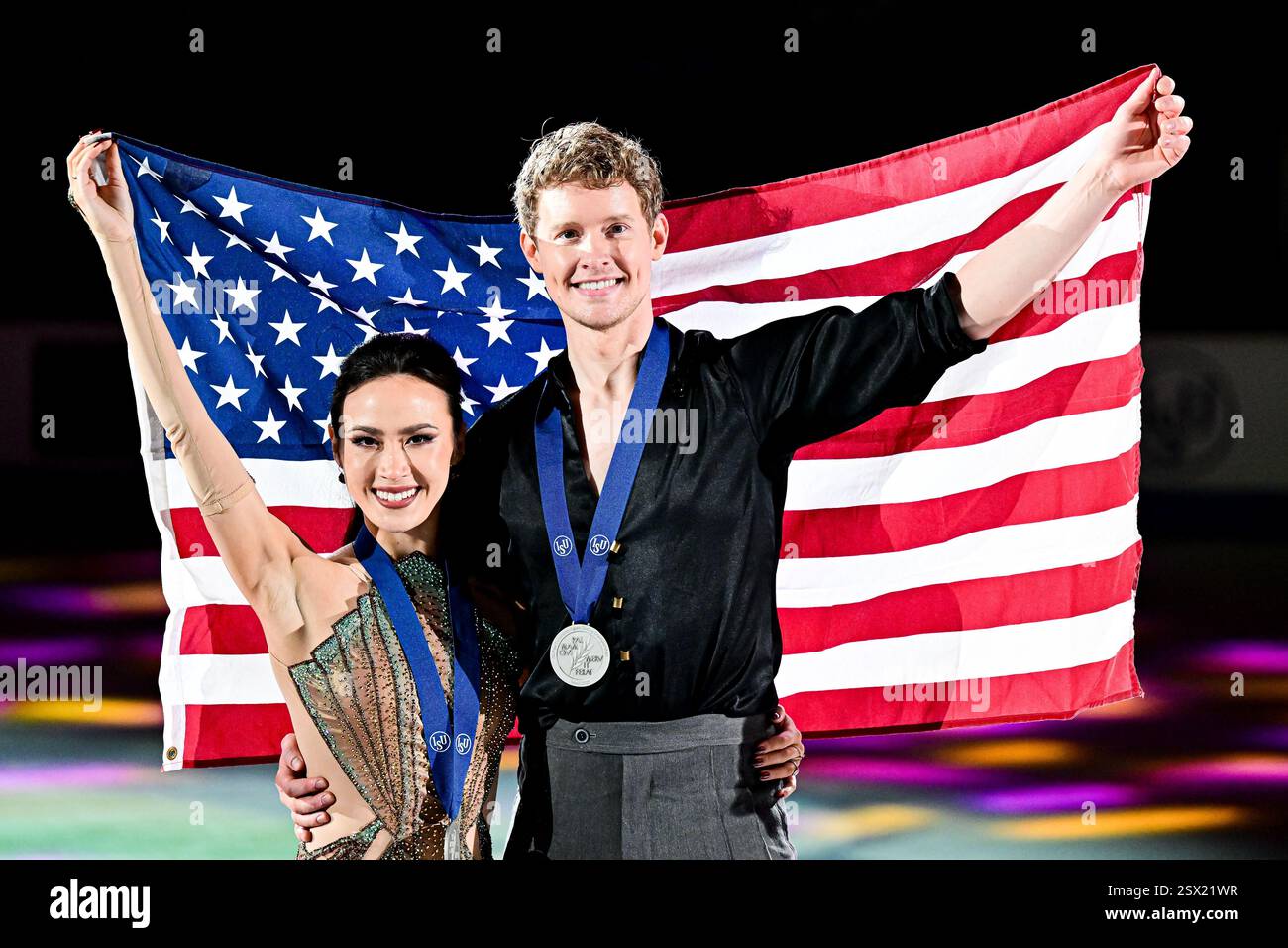 Ice Dance Awards, Madison CHOCK & Evan BATES (USA) second place ...