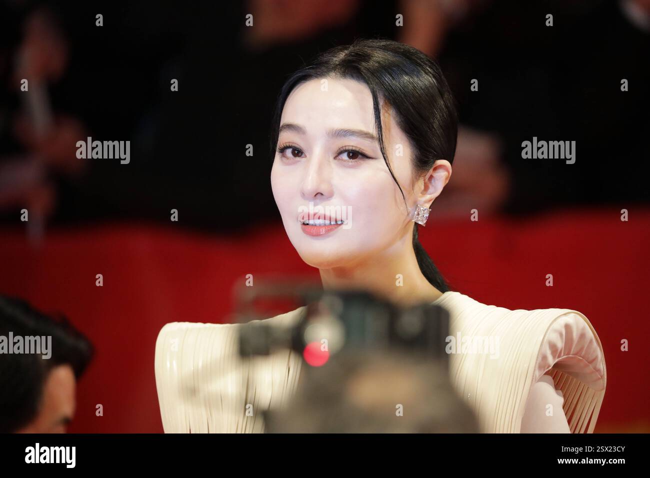 Aufnahme vom 22. Februar 2025 von Fan Bingbing, International Jury Member, bei der ...