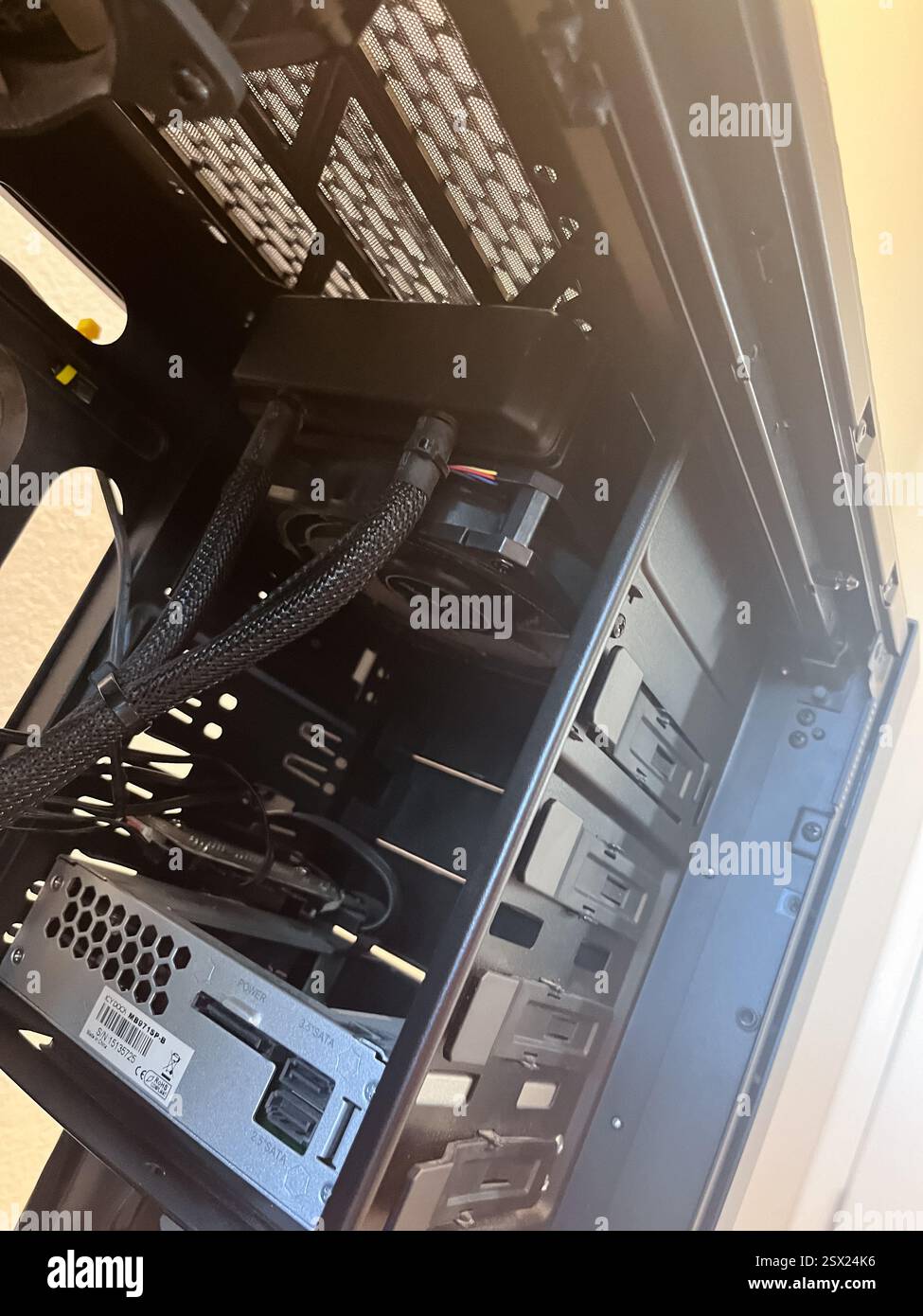 Custom built gaming PC with open case Stock Photo - Alamy