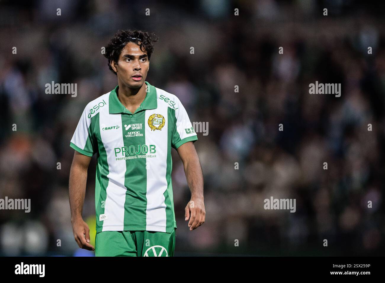 250222 Hammarbys Jonathan Karlsson under fotbollsmatchen i Svenska ...