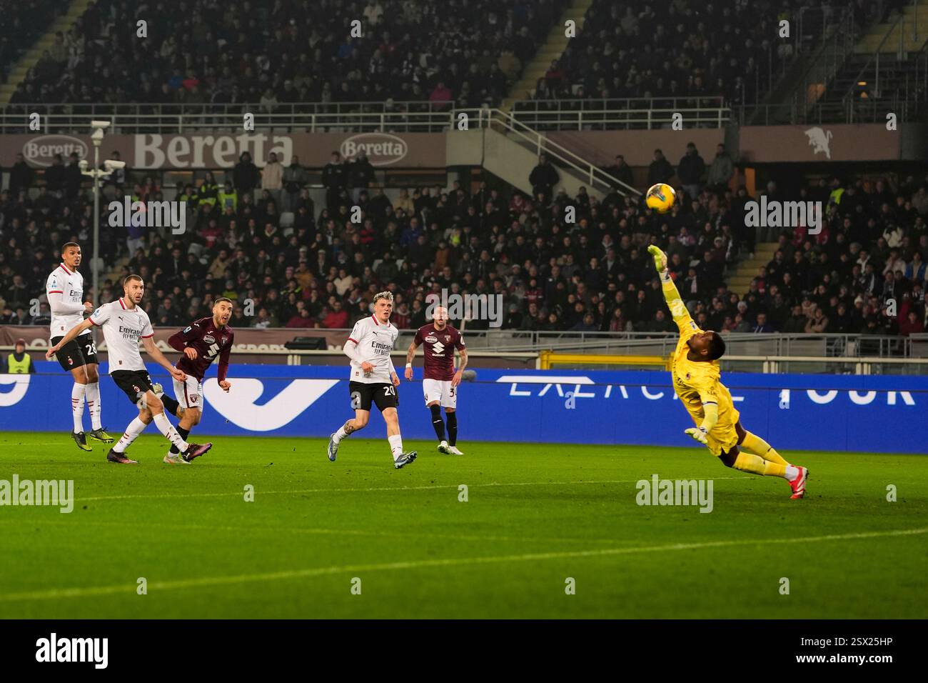 Torino, Italia. 22nd Feb, 2025. Torino's Nikola Vlasic opportunity and ...