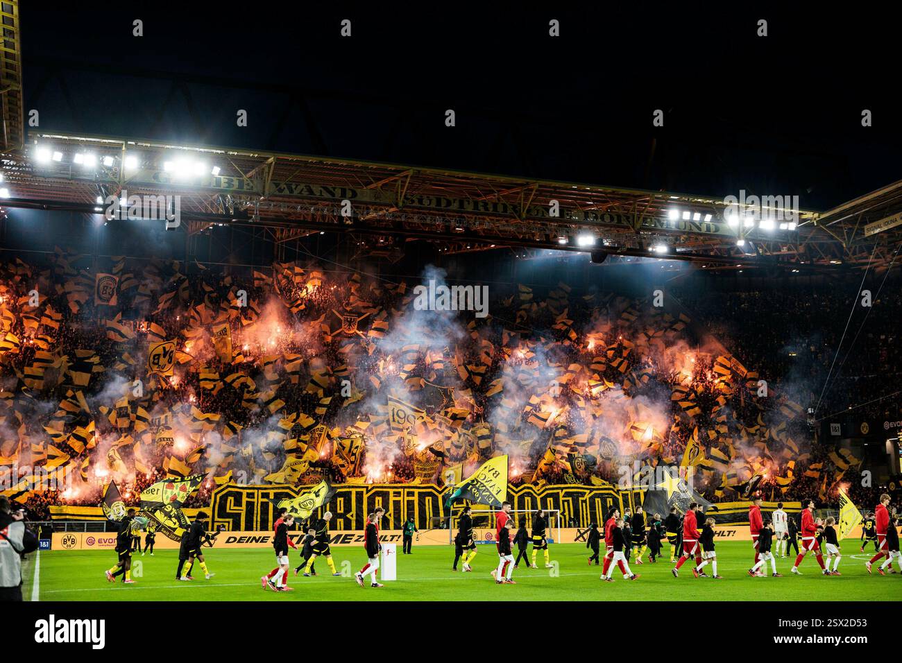 Dortmund, Deutschland. 22nd Feb, 2025. Choreo Fans Borussia Dortmund ...