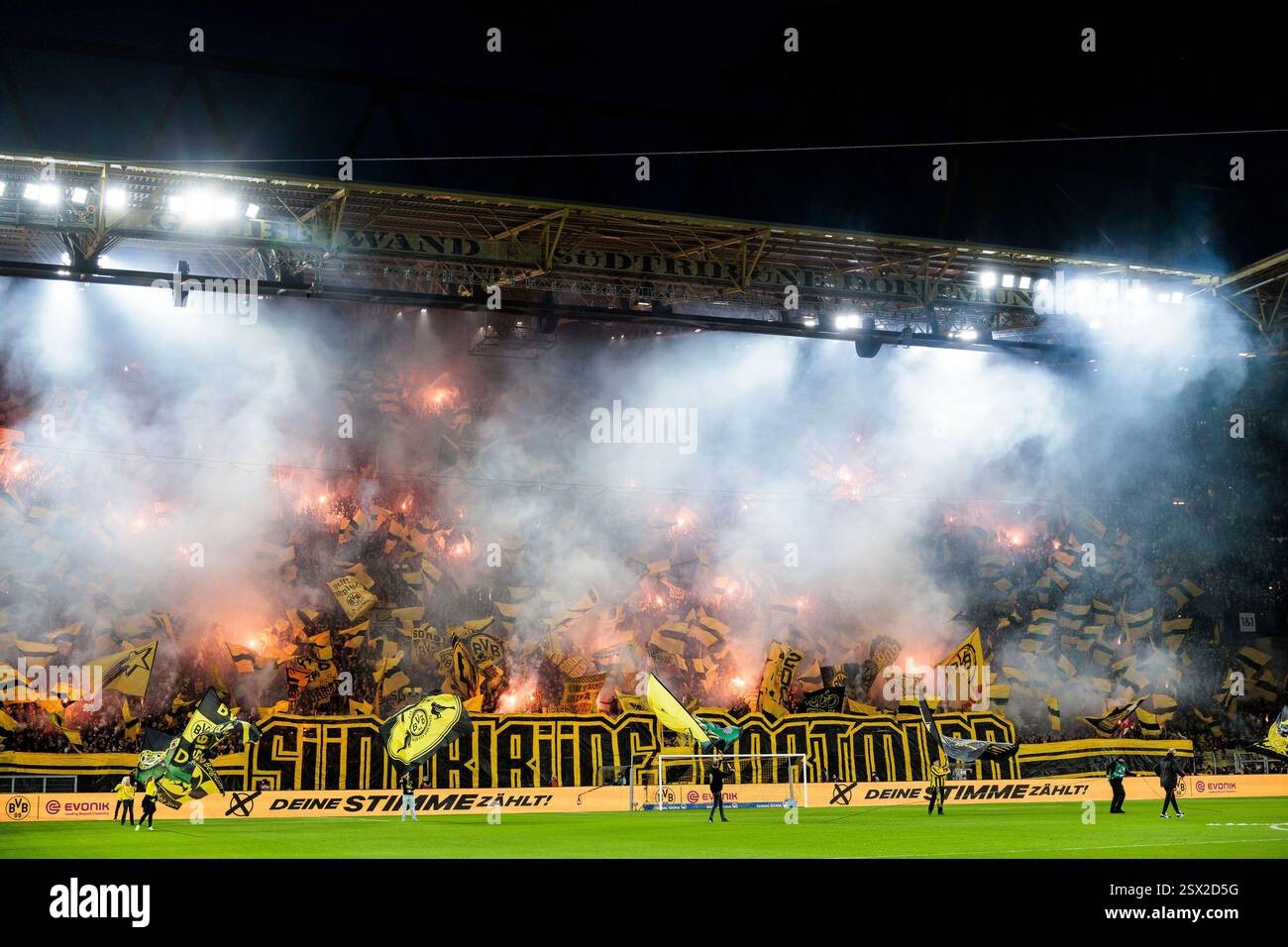 Dortmund, Deutschland. 22nd Feb, 2025. Choreo Fans Borussia Dortmund ...