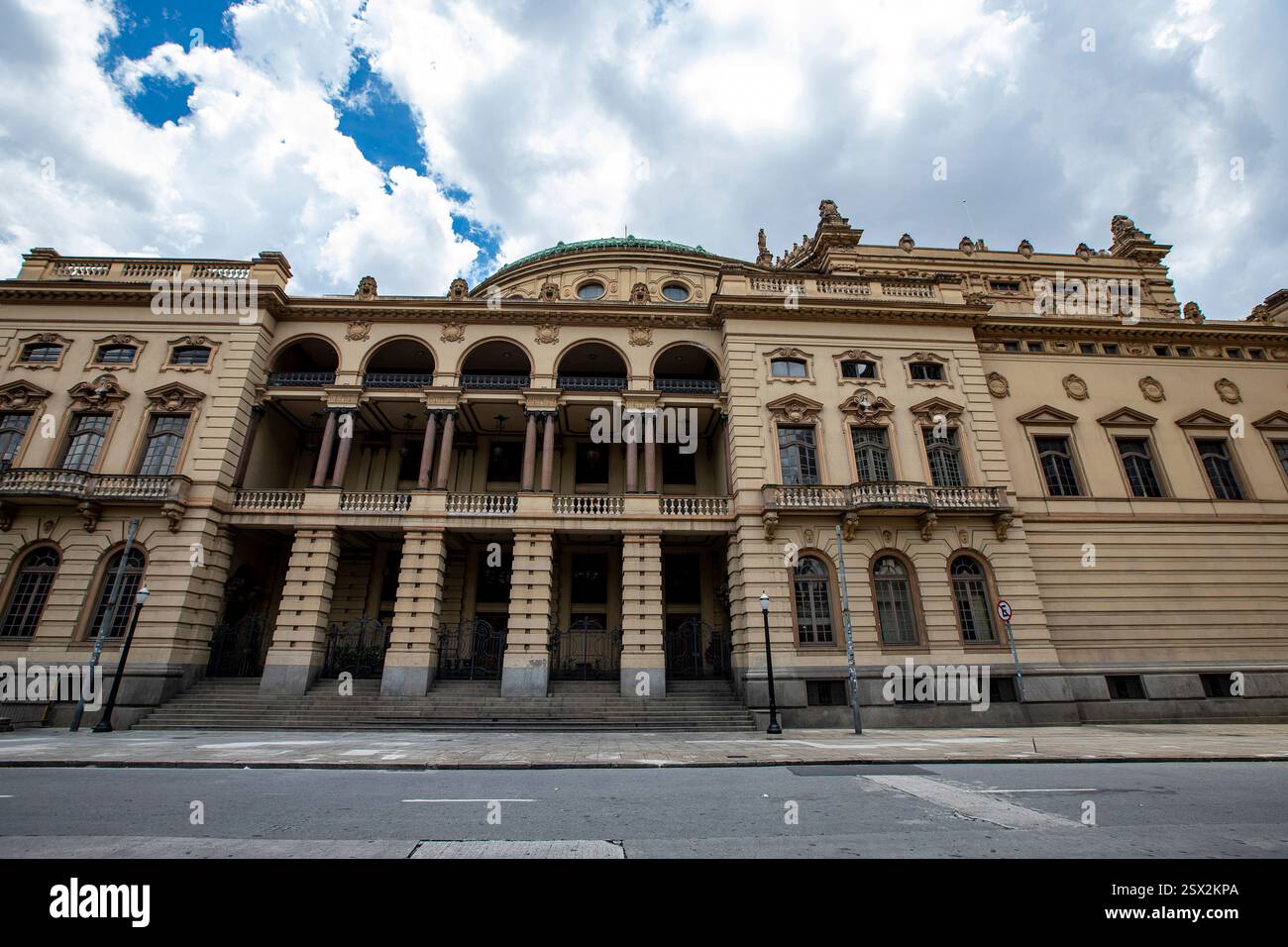 Sao Paulo, Brazil - dec31, 2024: Lateral facade of the Municipal ...