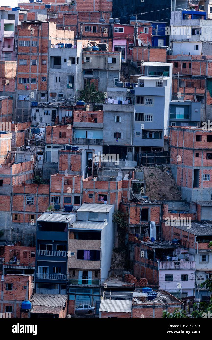 View of favela buildings, poor neighborhood of Osasco, peripheral city ...