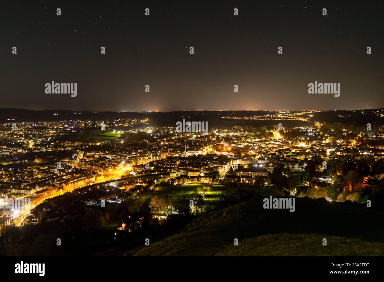 Glowing Townscape: A Night View Over Ulverston Stock Photo - Alamy