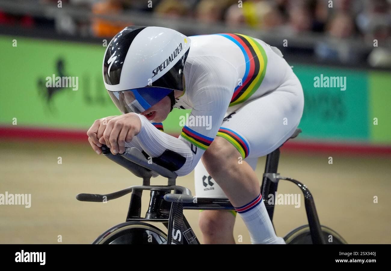 Archie Atkinson during the Men's Para C4 Individual Pursuit Final on ...