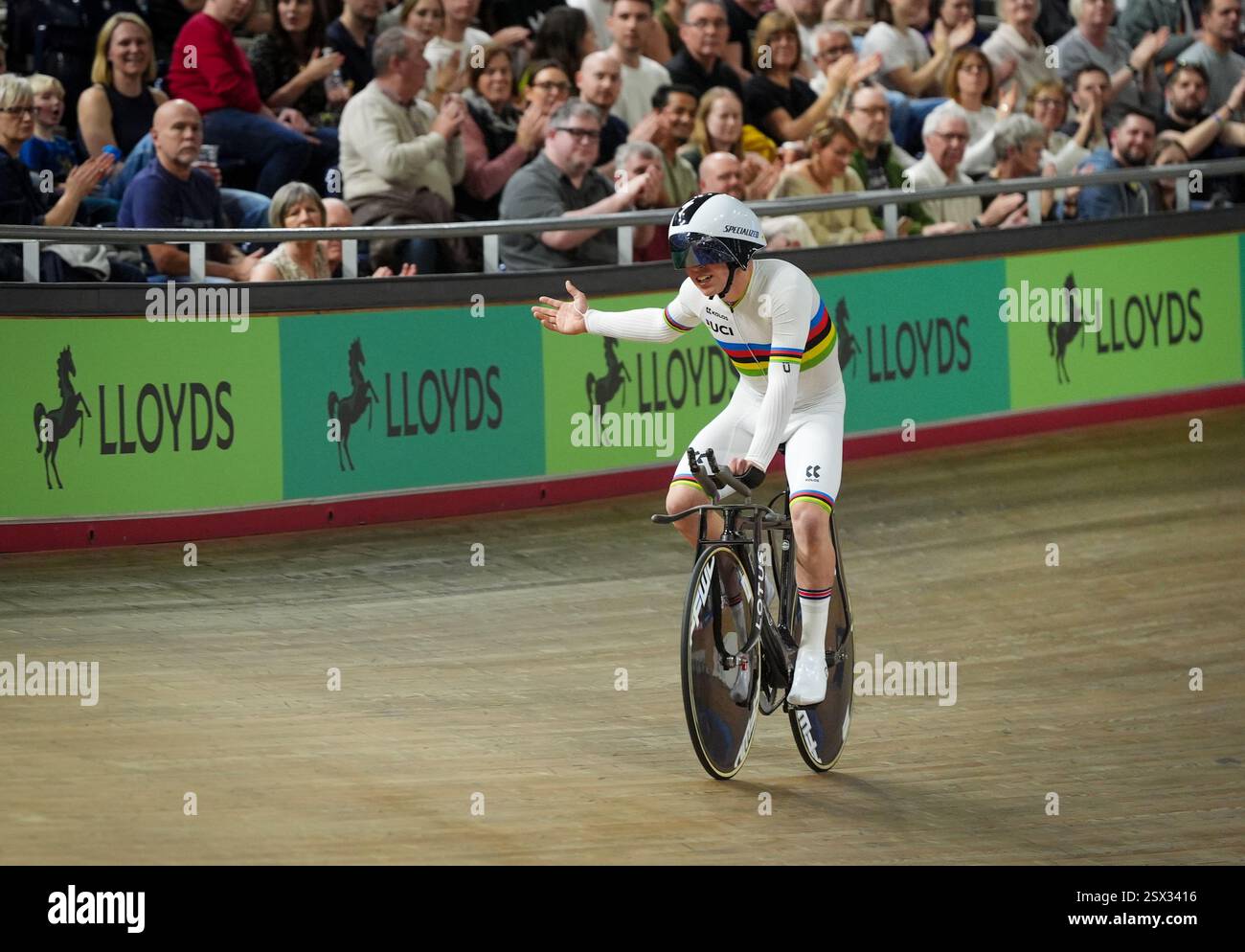 Archie Atkinson celebrates following the Men's Para C4 Individual ...