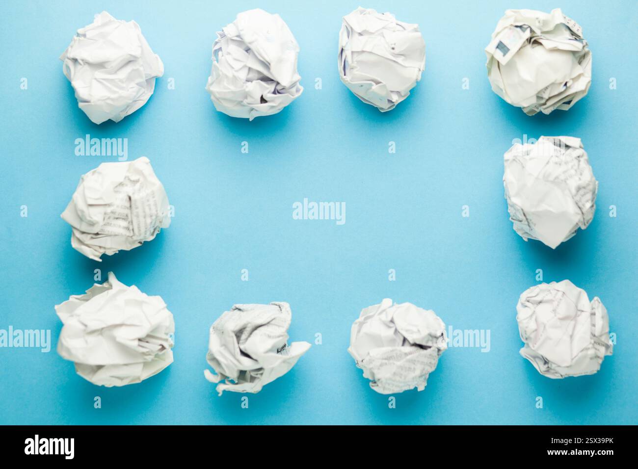Plans on crumpled paper hi-res stock photography and images - Alamy