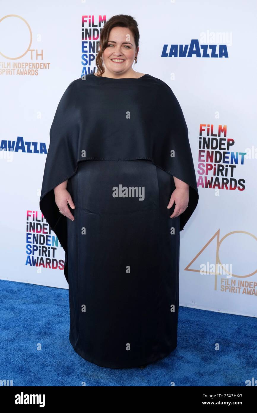 Jessica Gunning arrives at the Film Independent Spirit Awards on ...