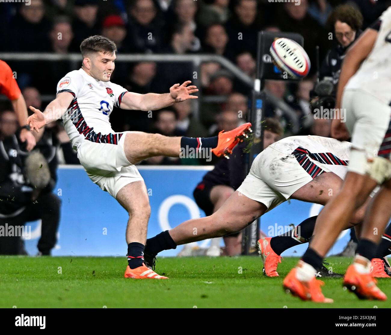 Twickenham, United Kingdom. 22nd Feb, 2025. Guinness Mens 6 Nations ...