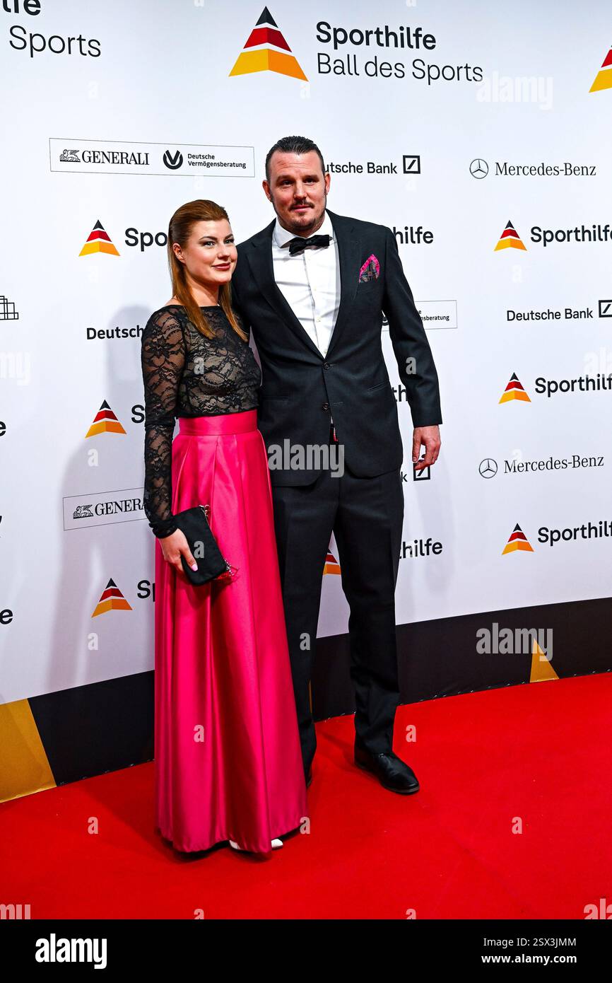 Frankfurt, Deutschland. 22nd Feb, 2025. Alex Meier (Ehemaliger ...