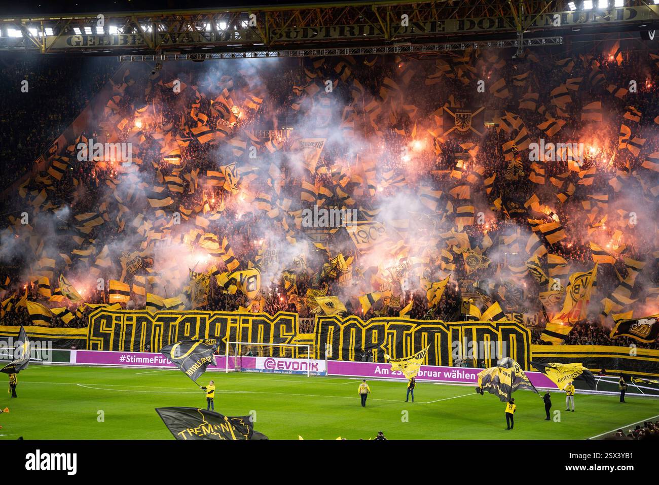 22.02.2025, Signal Iduna Park, Dortmund, GER, 1. FBL, BV Borussia ...