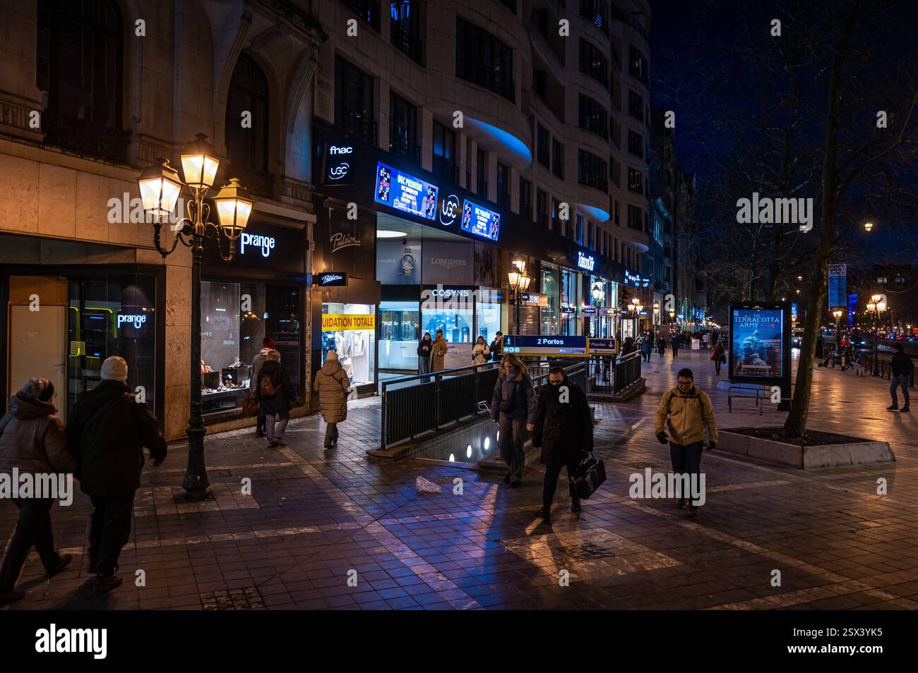 Entrance of the UGC movie theater at Gulden Vlies or Toison D'or ...