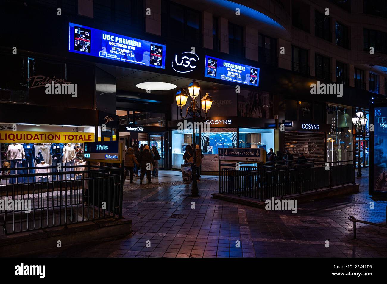 Entrance of the UGC movie theater at Gulden Vlies or Toison D or ...