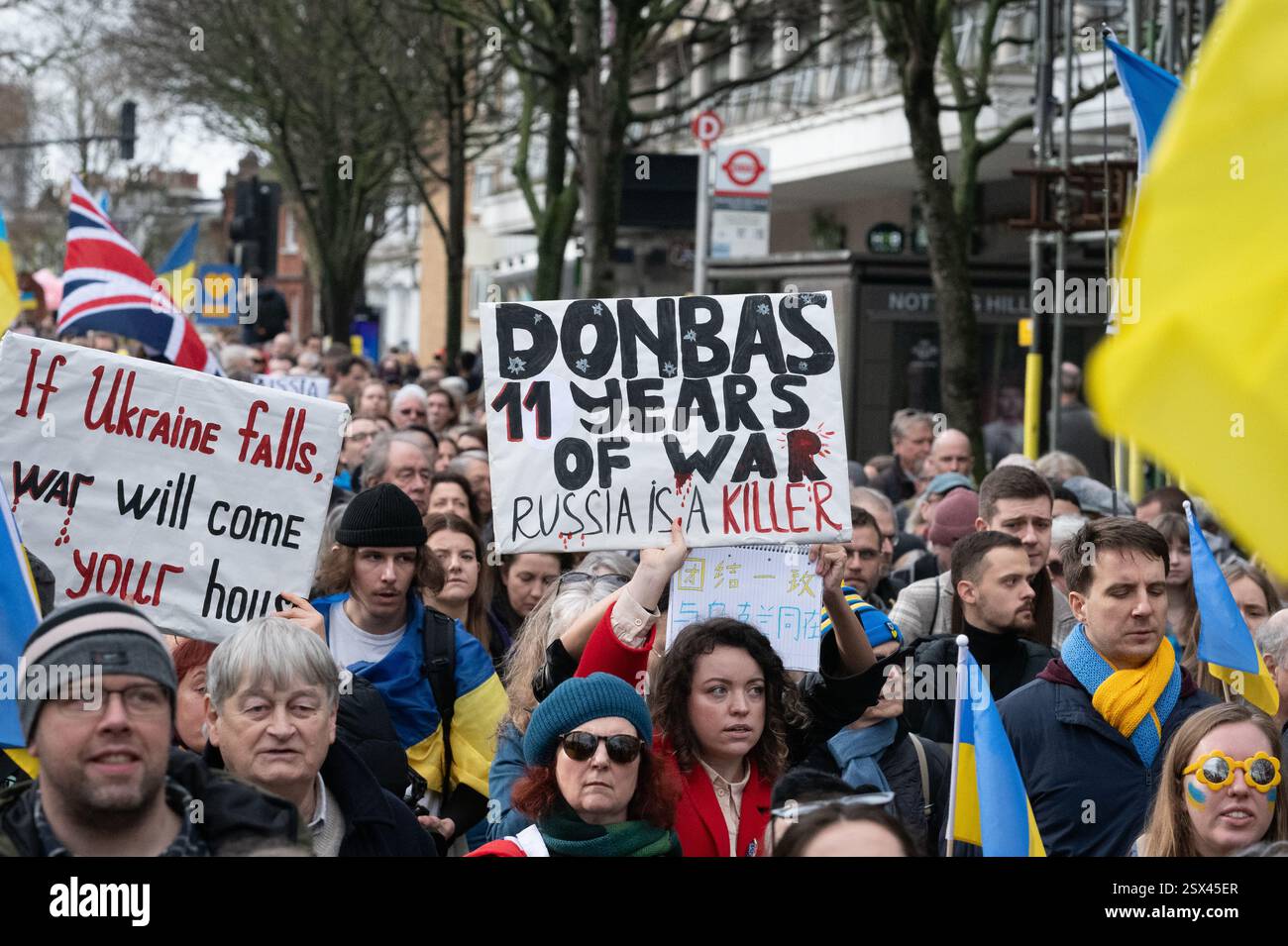 London, UK. 22 February, 2025. Thousands of Ukrainian diaspora and ...
