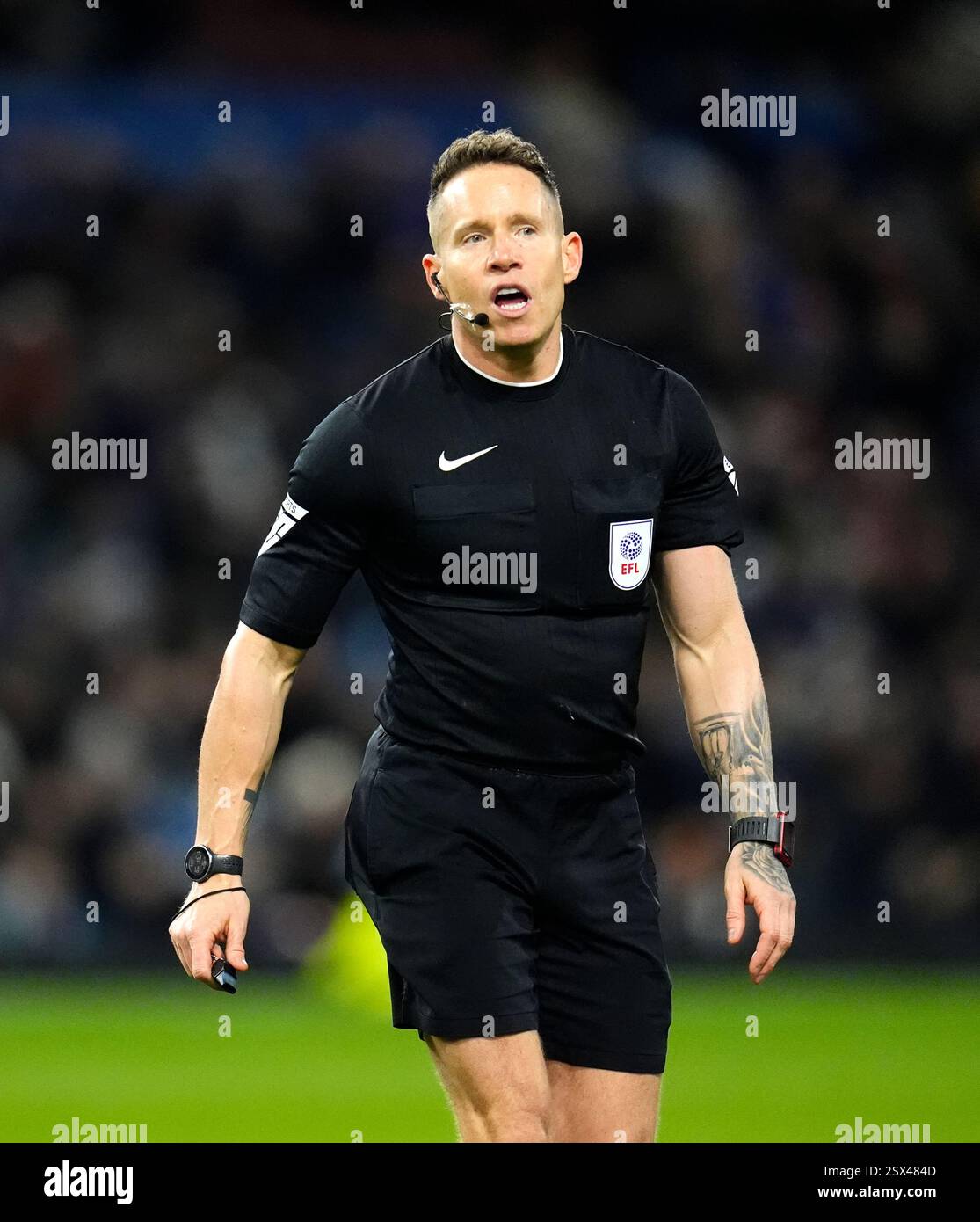 Referee Stephen Martin during the Sky Bet Championship match at Turf ...