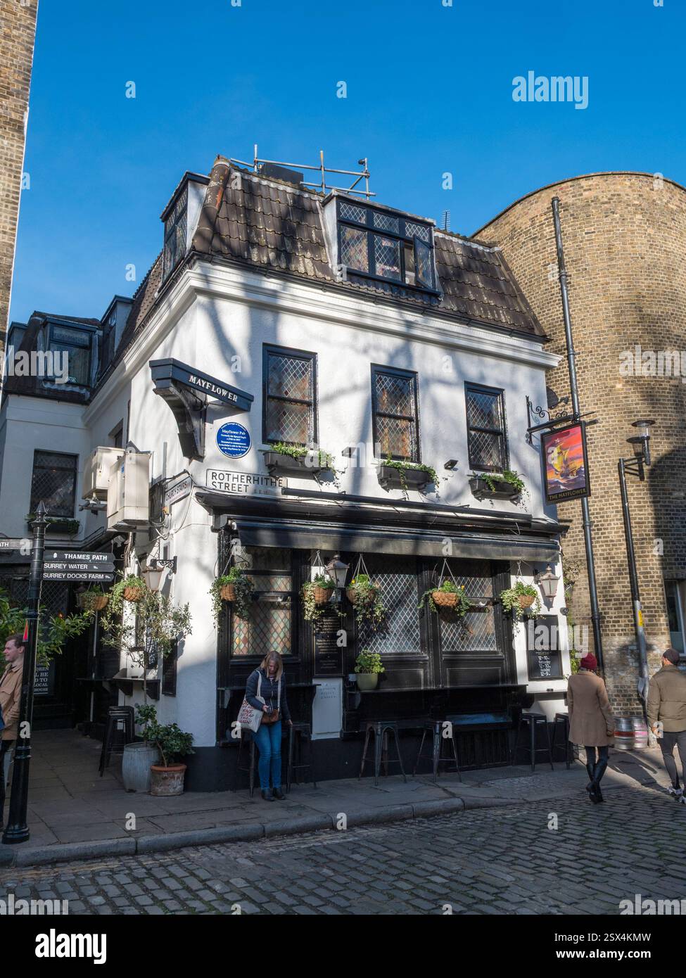 The Mayflower Pub on Rotherhithe Street in London, (SE16), UK Stock ...