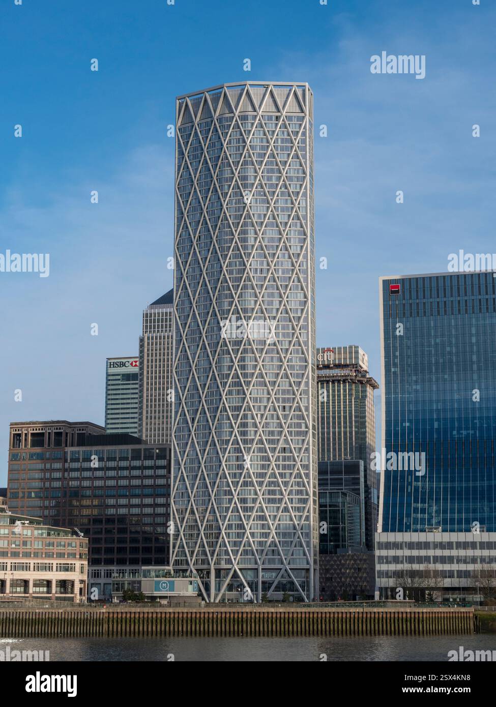 The Newfoundland residential tower on the Isle of Dogs (London ...