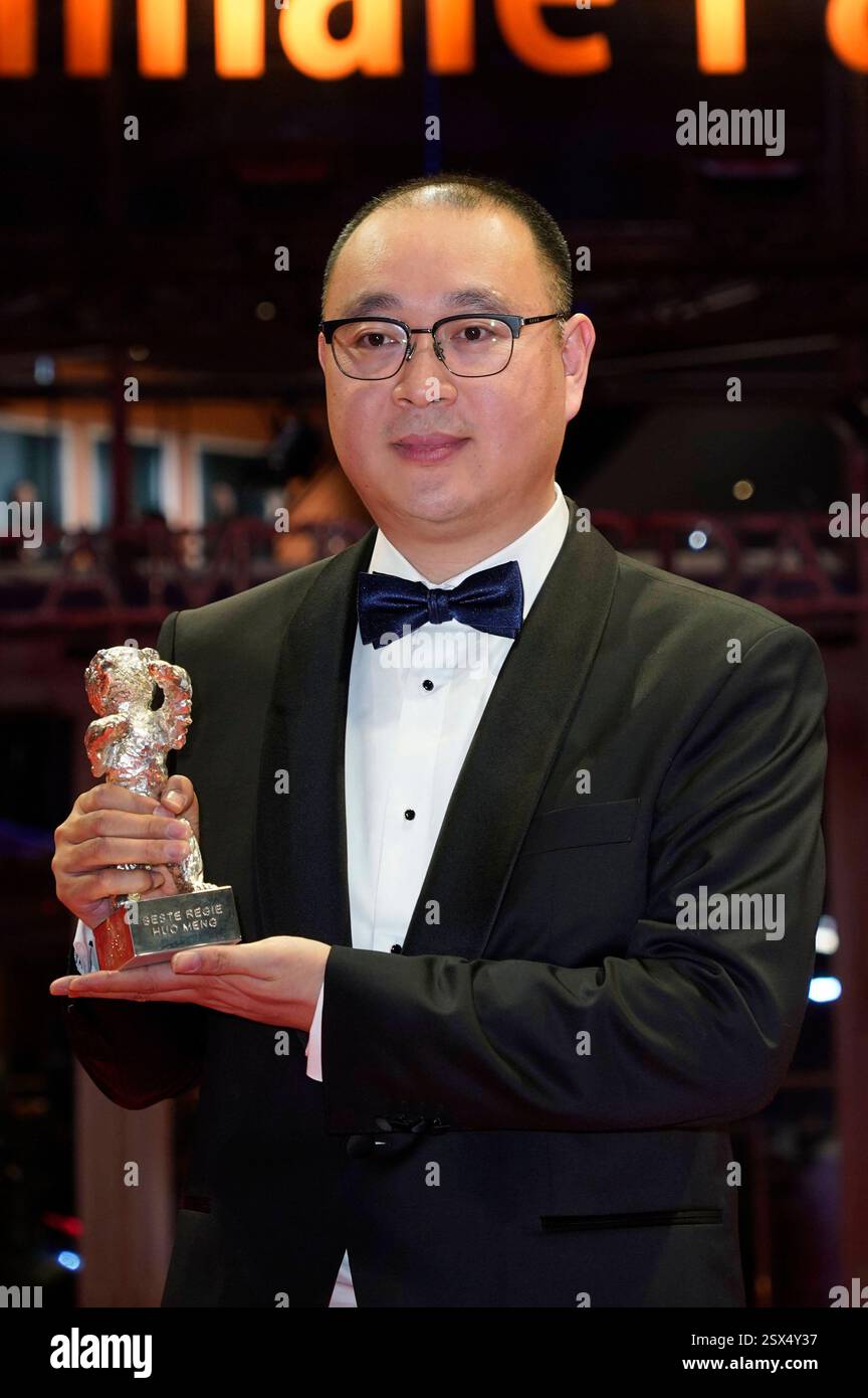 Huo Meng mit dem Silbernen Bär für die beste Regie bei Sheng xi zhi di ...